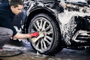 Ultimate Beginner's Guide to Wheel Cleaning - The Art of Cleanliness